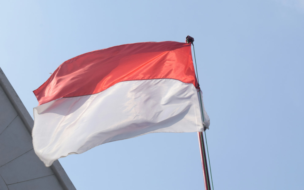 4 Tips Memasang Tiang Bendera Low Budget: Cara Kreatif & Efisien untuk ...